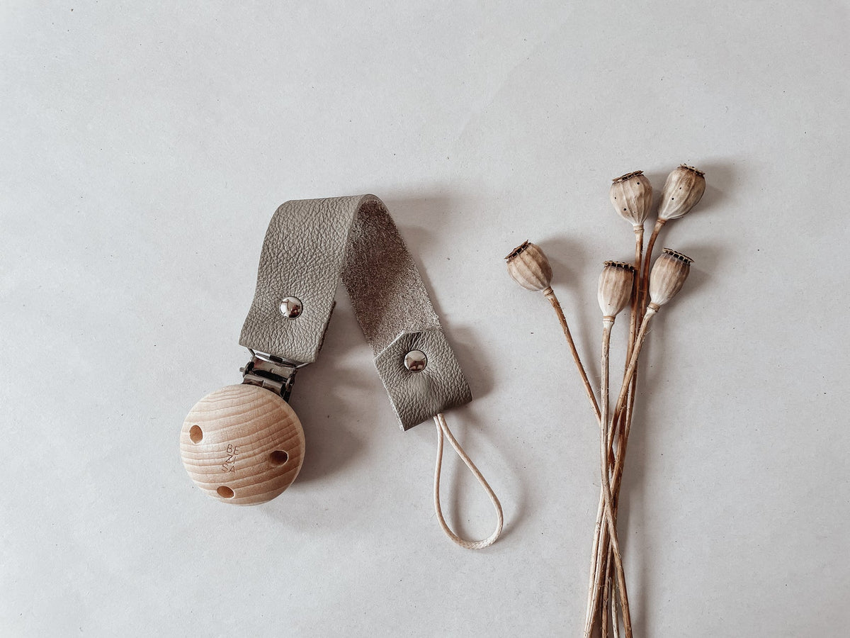 Natural Dummies & Dummy Clips | Mini Village
